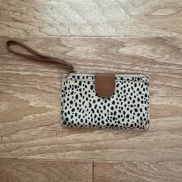 Universal Thread | Bags | Universal Thread Animal Print Wristlet Nwot ...